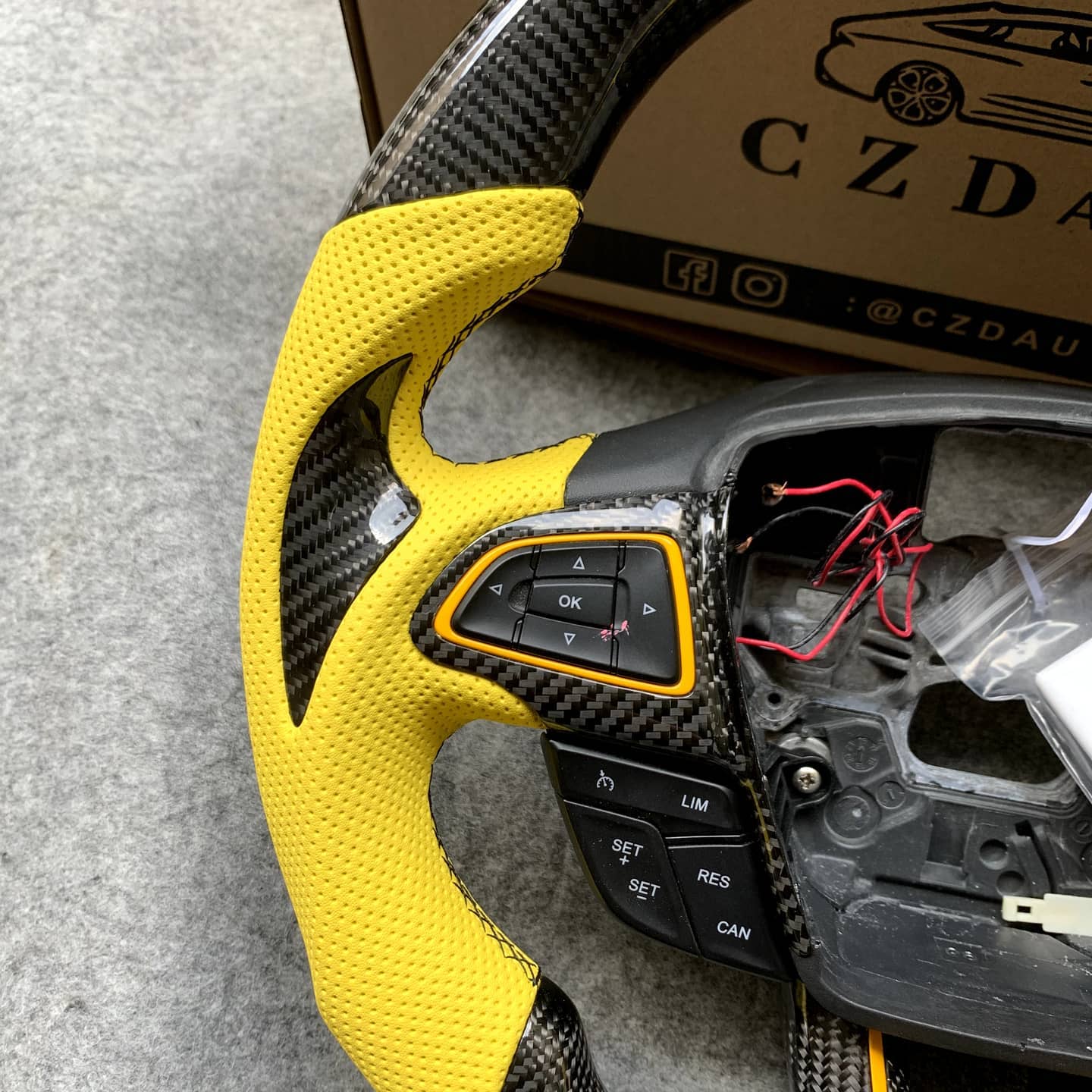 Ford Focus Carbon Steering Wheel