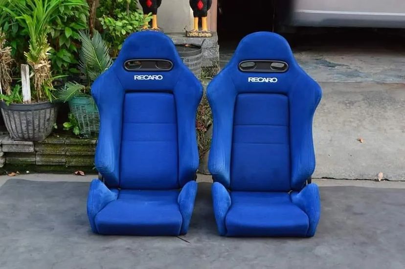 Recaro DC5 Seats | Makk Blue